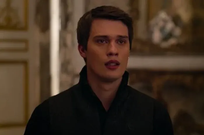 Nicholas Galitzine: Prince Robert di Cinderella Relate dengan Kehidupan ...