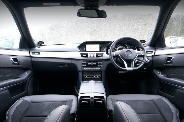 Mengapa di Indonesia Setir Mobil Berada di Sebelah Kanan? Ternyata Ini ...