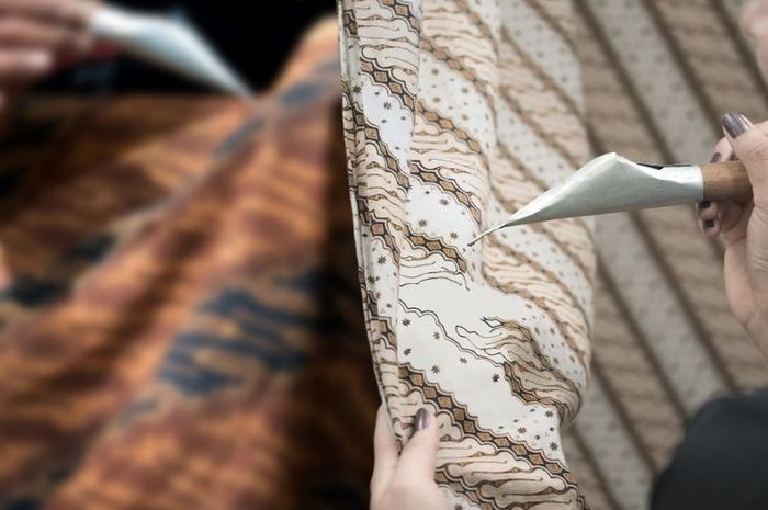 DANA Dukung Digitalisasi Batik Demi Lestarikan Budaya Indonesia - Nextren.grid.id
