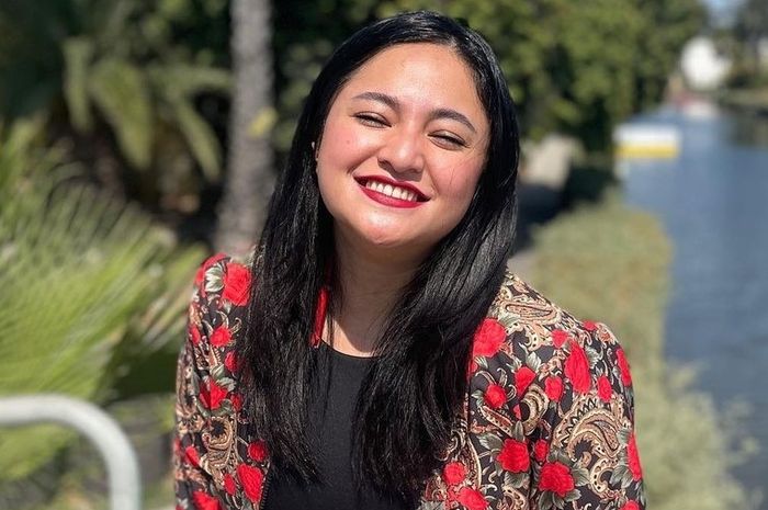 Idap Bipolar Disorder Sejak Remaja, Marshanda Sampai Terbang Ke Amerika ...