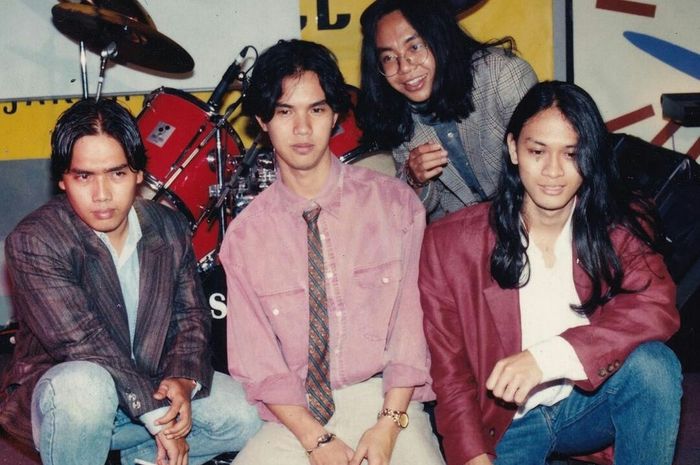 Inilah Alasan Ahmad Dhani Pilih Rere Daripada Ronald untuk Ngisi Album ...