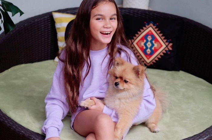 Sosoknya Selalu Bikin Pangling, Begini Potret Chloe Anak Melaney ...