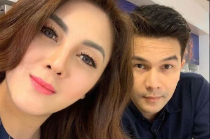 Blak-blakan Tak Mau Rujuk Lagi dengan Jonathan Frizzy yang Sudah Rajut ... Blak-blakan Tak Mau Rujuk Lagi dengan Jonathan Frizzy yang Sudah Rajut ...