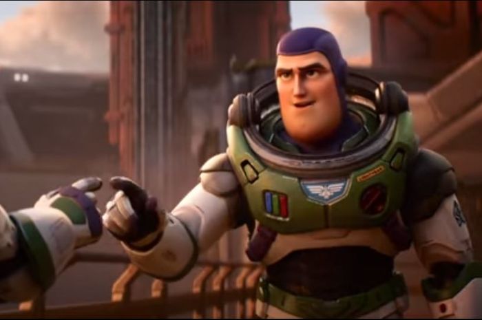 Pixar Rilis Trailer Film Kisah Asal Muasal Karakter Buzz Lightyear - Hai
