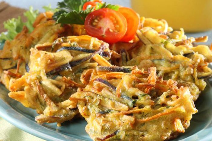 Bisa Jadi Camilan untuk Liburan, Ini Trik dan Resep Bakwan Sayur yang ...