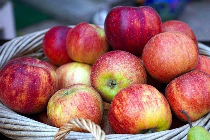 Arti Mimpi Makan Apel Busuk Berulat Terkesan Menjijikkan, Ternyata ...