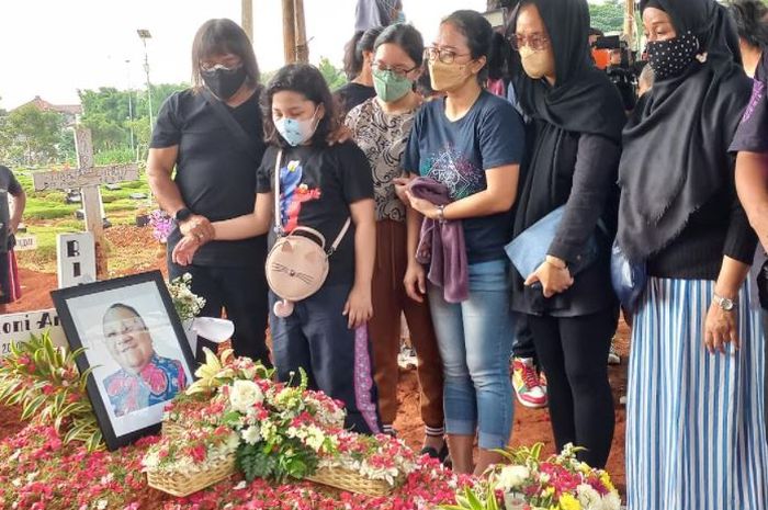 Tak Banyak Bicara, Istri Rony Dozer Sebut Kini Suaminya Sudah Tenang ...