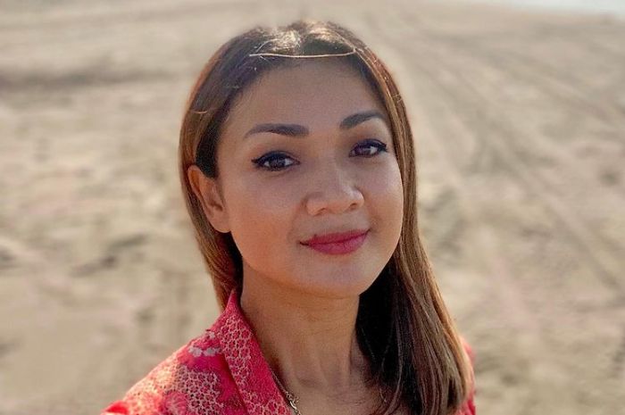 Tetap Tegar Meski Dihujani Cobaan Bertubi-tubi dari Urus Aset Ibunya ... Tetap Tegar Meski Dihujani Cobaan Bertubi-tubi dari Urus Aset Ibunya ...