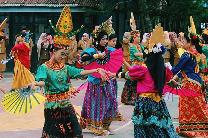 Jadi Kekayaan Bangsa Indonesia, Ini 4 Alat Musik Tradisional Sulawesi ...