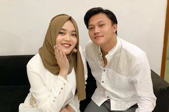 Rizky Febian dan Putri Delina Siap Asuh Bintang Adik Sambung Mereka ...