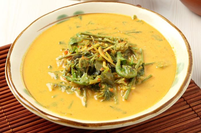Resep Gulai Pakis, Lauk Pelengkap Tak Biasa yang Rasanya Selalu Bikin ...