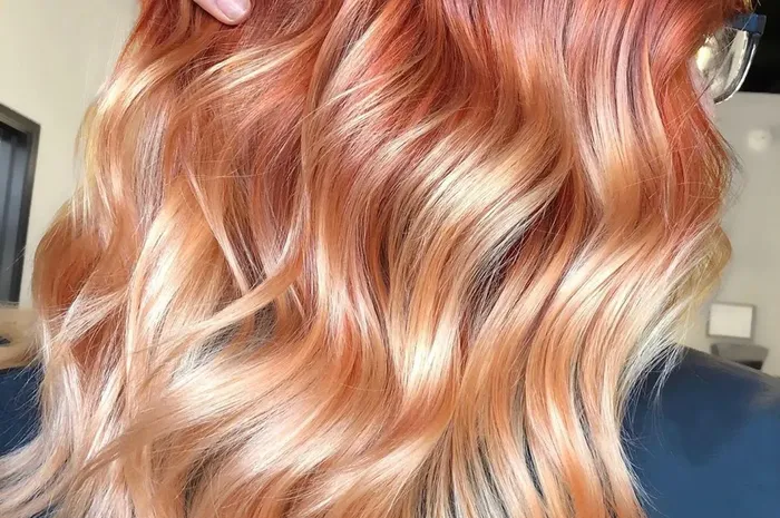 Retouch Warna Rambut Biar Enggak Pudar, Bagaimana Caranya ya? - CewekBanget