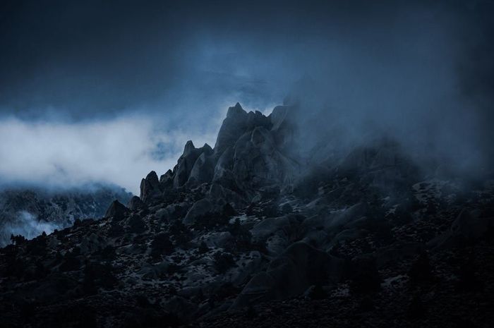 Menguak Misteri Pemenggalan Kepala Manusia di Lembah Nahanni - National ...