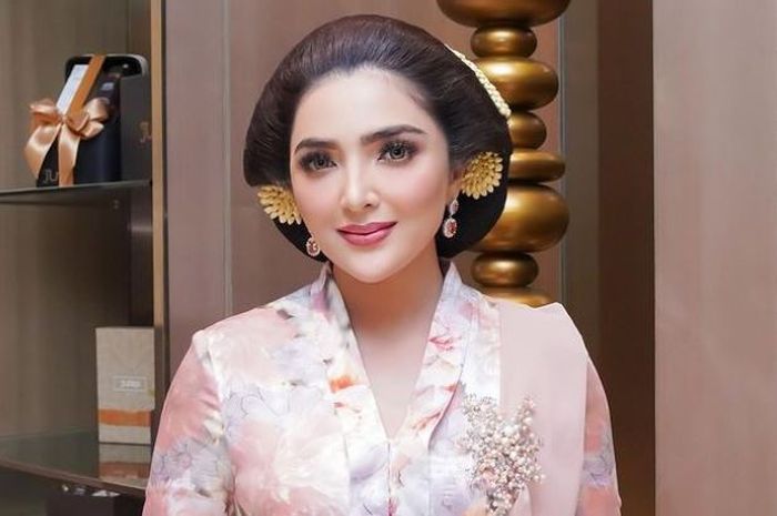 Orang Tua Cerai Sejak Kecil, Ashanty Tunjukkan Rumah Masa Lalunya yang ... Orang Tua Cerai Sejak Kecil, Ashanty Tunjukkan Rumah Masa Lalunya yang ...