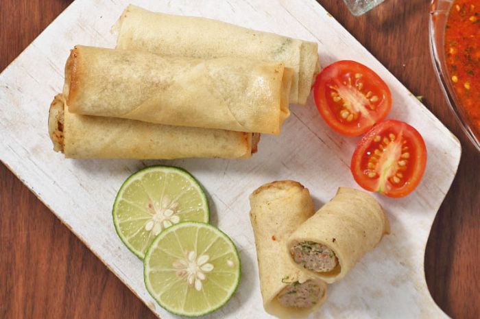 Sudah Siap Bakal Ketagihan Menyantap Resep Spring Roll yang Enak Dan ...