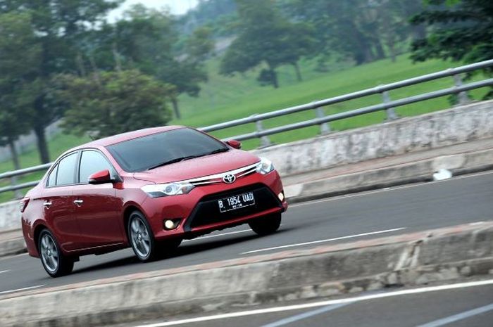 Irit Meski Touring Jarak Jauh, Segini Harga Sewa Mobil Toyota Vios Per ...