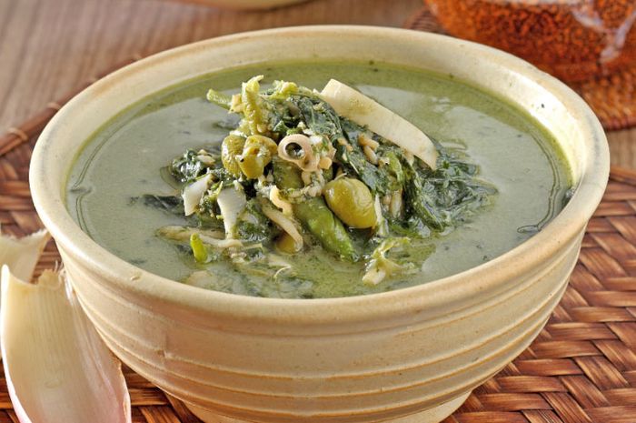 Resep Sayur Daun Ubi Tumbuk, Menu Asal Sumatera Utara Dengan Rasa Khas ...