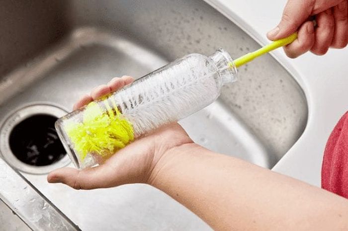 Tanpa Perlu Alat Tambahan, Ternyata Ada Trik Mudah Membersihkan Bagian ...