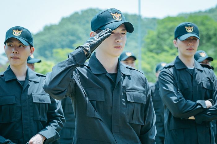 Sinopsis Drama Korea Rookie Cops yang Dibintangi Kang Daniel, Kisahkan ...