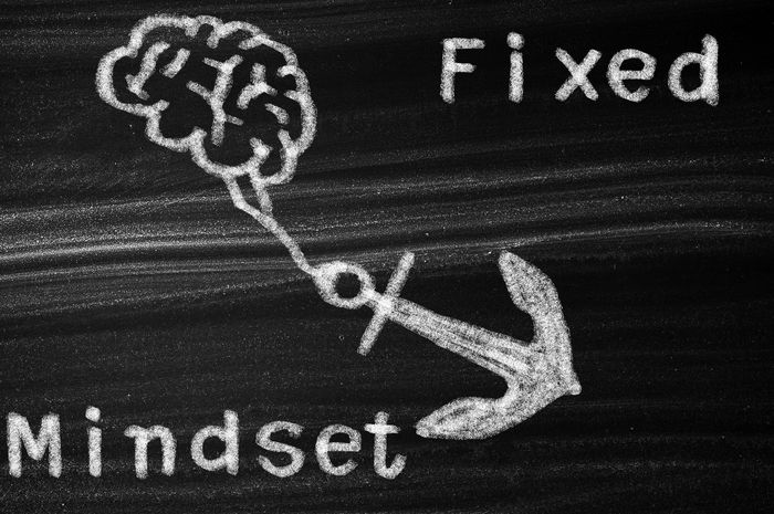 Mengenal Apa Itu Fixed Mindset, Ciri-Ciri, dan Cara Mengatasinya - Parapuan
