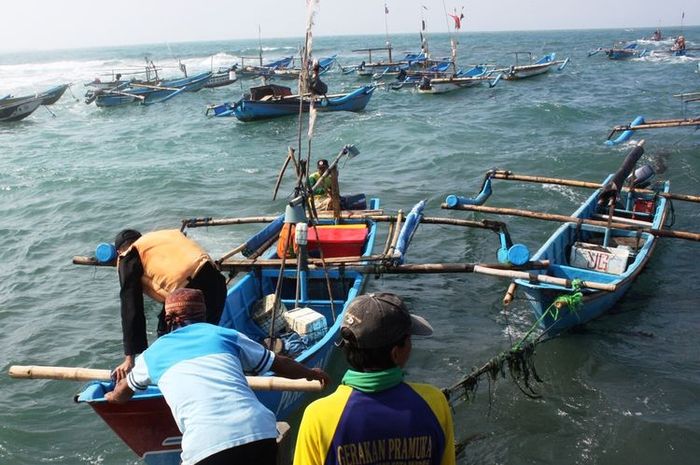 Bmkg Beri Peringatan Penting Gelombang Tinggi Di Laut Selatan Jawa