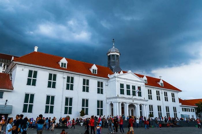 Mengenal 5 Tarian Tradisional Betawi, Salah Satunya Tari Cokek - Adjar