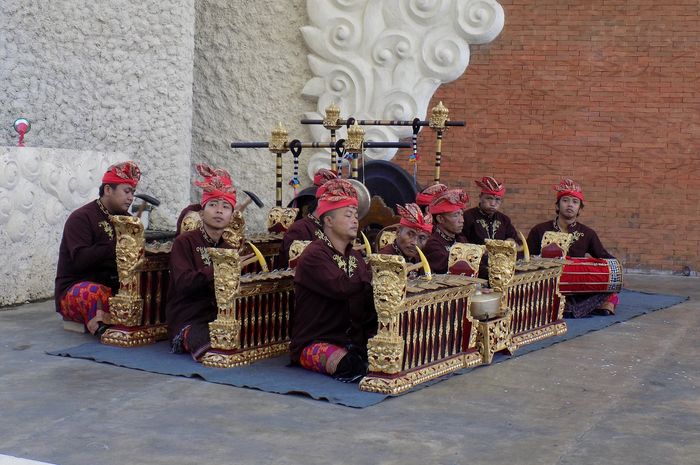 Lagu Cublak-Cublak Suweng: Asal, Tangga Nada, Arti, dan Kesan - Bobo
