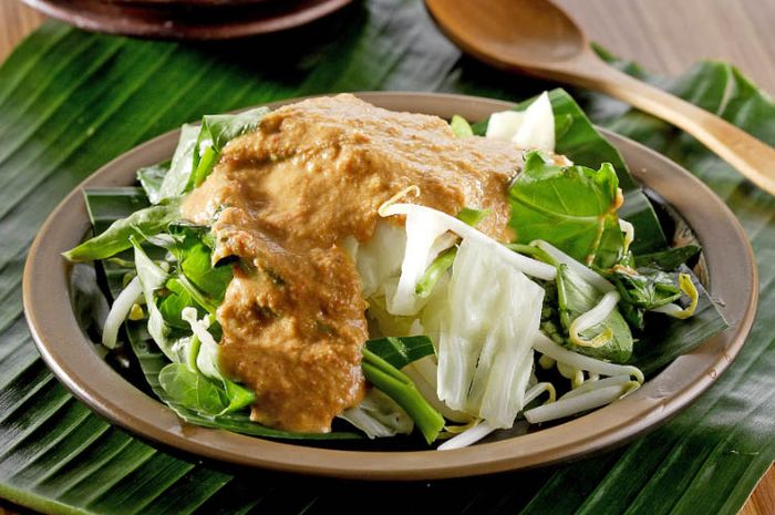 Resep Lotek Bandung, Menu Pelengkap Sehat Dengan Siraman Saus Kacang ...