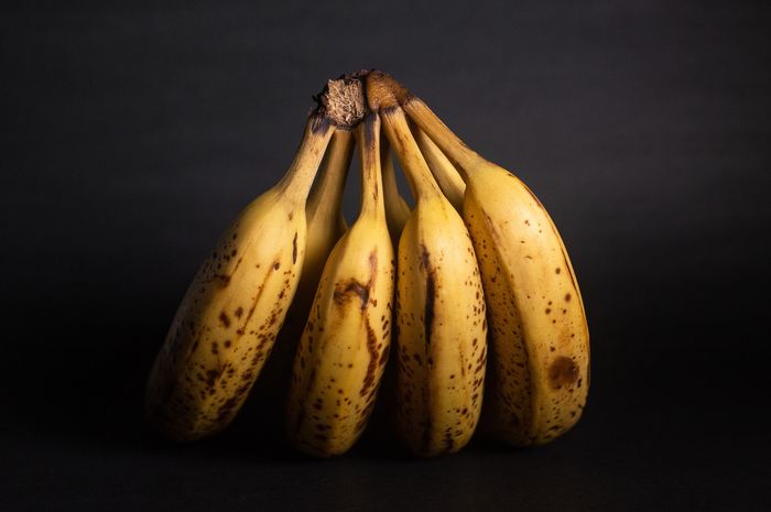 Tak Langsung Buang Pisang yang Sudah Muncul Bercak Hitam, Pria ini Syok ...