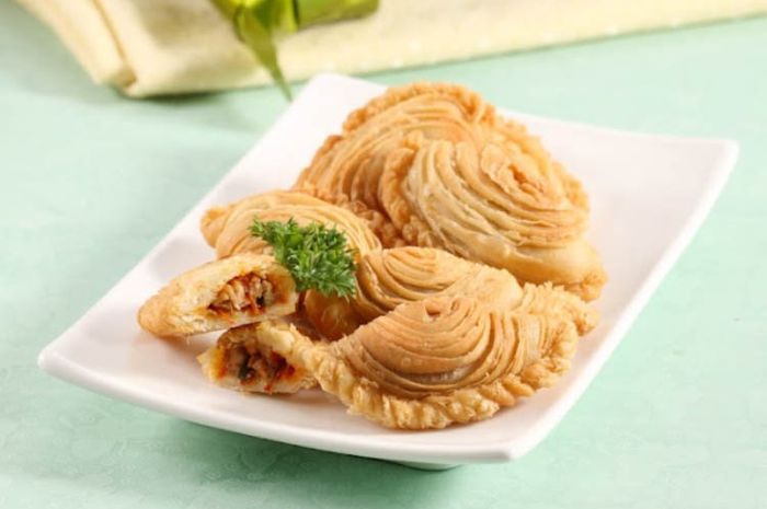 Resep Pastel Lapis Ayam Cabai, Menu Buka Puasa Renyah yang Juga Bisa ...
