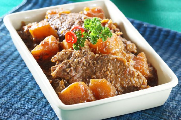 Resep Semur Daging Kentang, Menu Nusantara Dengan Rasa Gurih Dan Kaya ...