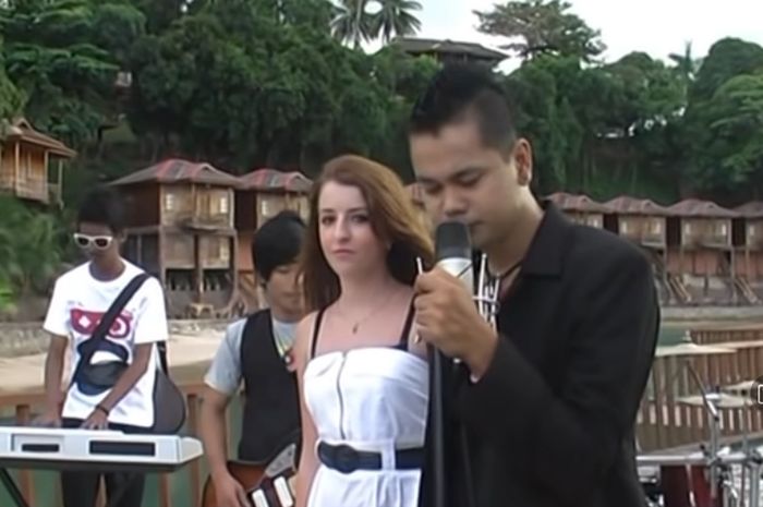 Setelah 10 Tahun, Akhirnya Sosok Cewek Bule yang Ada di Video Klip ...