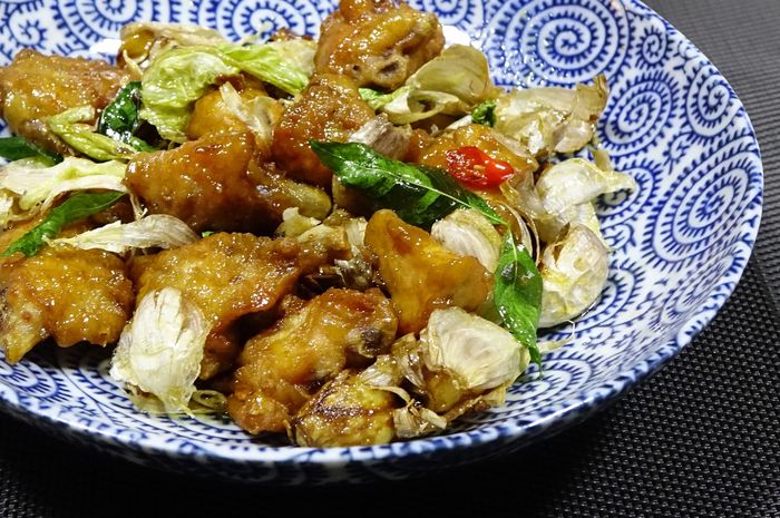 Cepat dan Praktis untuk Sahur, Coba Resep Tumis Ayam Ca Jamur Ini, Yuk ...