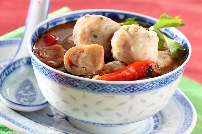 Resep Bakso Siram Sup Tom Yam, Menu Khas Thailand Dengan Kuah Super Segar - Sajian Sedap