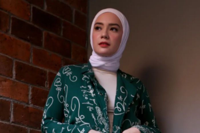 Memutuskan untuk Lepas Hijab, Intip 4 Gaya Putri Anne dengan Topi dan ...