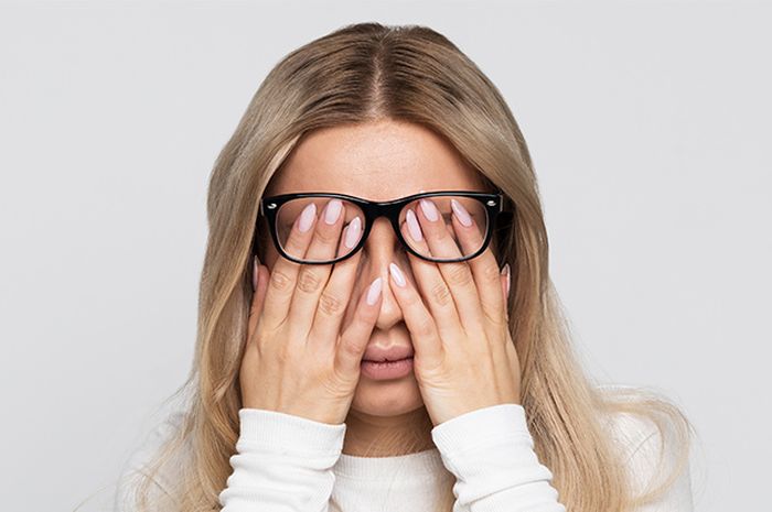 Mata Terasa Terbakar? Lakukan 6 Tips Ini untuk Atasi Mata Kering ...