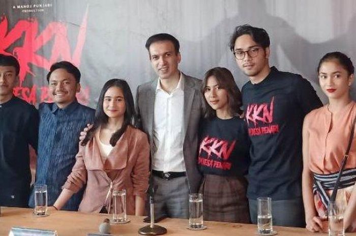 Bukan LINK Haram dan Bajakan, Ini LINK Nonton dan Sinopsis Film KKN di ... Bukan LINK Haram dan Bajakan, Ini LINK Nonton dan Sinopsis Film KKN di ...