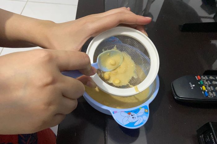 Coba Yuk Moms, Cara Membuat Bubur Saring untuk Si Kecil yang Kaya ...