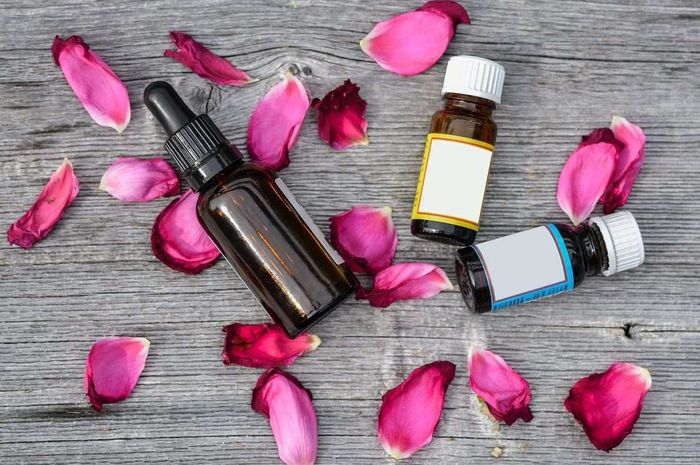 7 Jenis Minyak Esensial dan Manfaatnya, Ada yang Buat Tidur Lebih Lelap ...