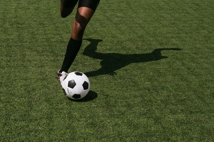 Jenis-Jenis, Sejarah, dan Aturan Permainan Bola Besar: Sepak Bola, Bola ...