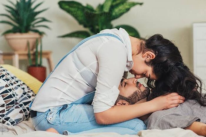 Besar atau Kecil Tetap Nikmat Sampai Klimaks! Ini Pilihan Posisi Bercinta Sesuai Ukuran Mr P ...