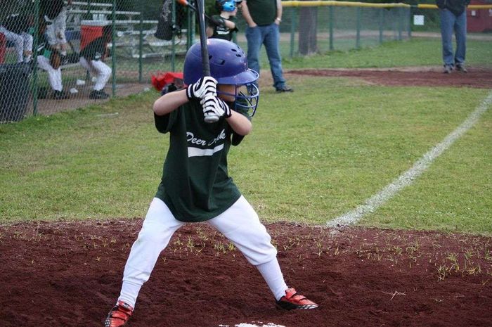 Mengenal Sarana dan Prasarana dalam Permainan Kasti, Materi Penjaskes ...