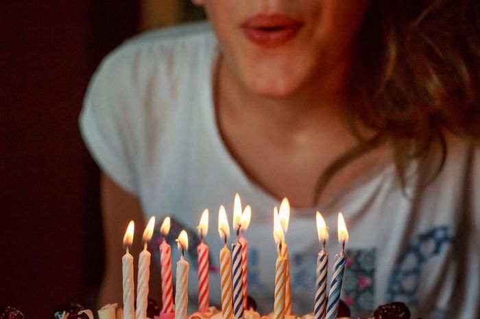 Kenapa Ulang Tahun Ada Tradisi Tiup Lilin? Ternyata Ada Sejarahnya - Bobo