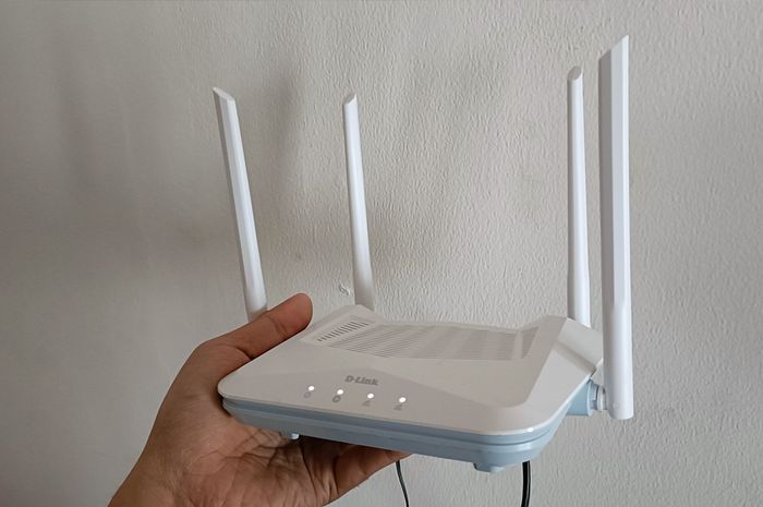 Nextren Editorial Choice 2022 Kategori Aksesoris Router - D-Link R15 ...