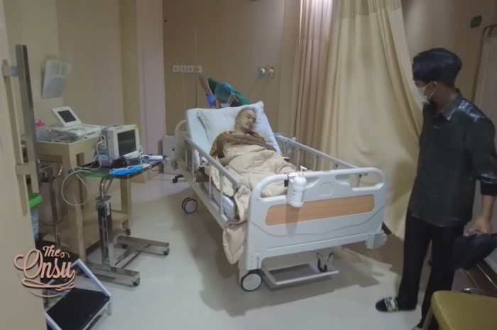 Ruben Onsu Kembali Masuk Rumah Sakit dan Butuh Transfusi, Sakit Apa? - Grid Health