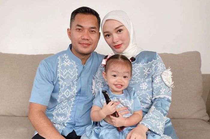 Bak Drama Tes DNA Jilid 2, Suami Zaskia Gotik Digugat Model Soal ... Bak Drama Tes DNA Jilid 2, Suami Zaskia Gotik Digugat Model Soal ...