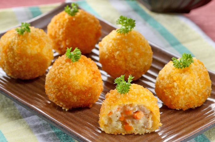 Resep Bola-Bola Mi Goreng Enak Dan Mudah Dibuat, Camilan Renyah Dengan ...