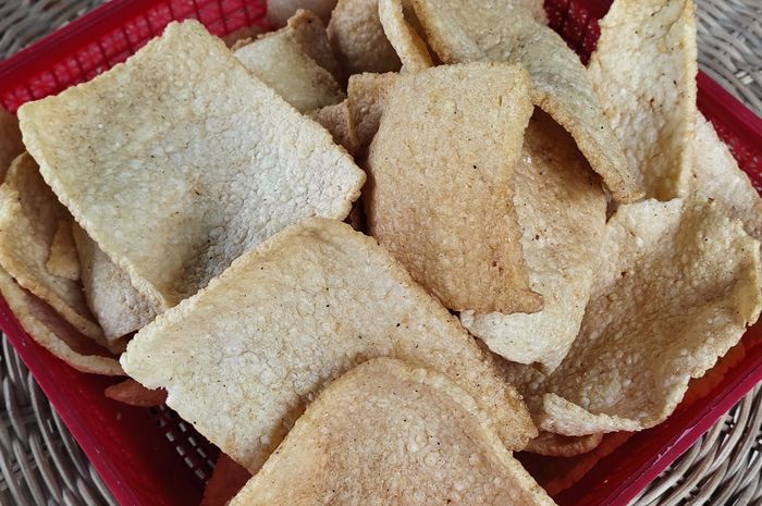 Tips Goreng Kerupuk Karak Solo Mekar dan Renyah, Langsung dari Penjual ...