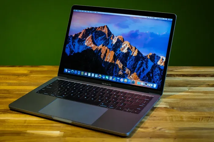 Cara Mengubah Tampilan Layar MacBook Pro Agar Lebih Hemat Baterai ...