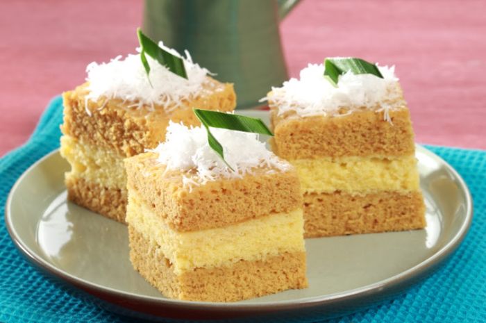 Resep Cake Kukus Kelapa Gula Merah, Cake Lembut Dengan Aroma Harum ...
